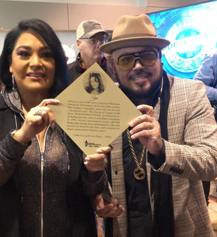 Selena Is First Latina Inducted To Houston Rodeo Star Trail Of Fame